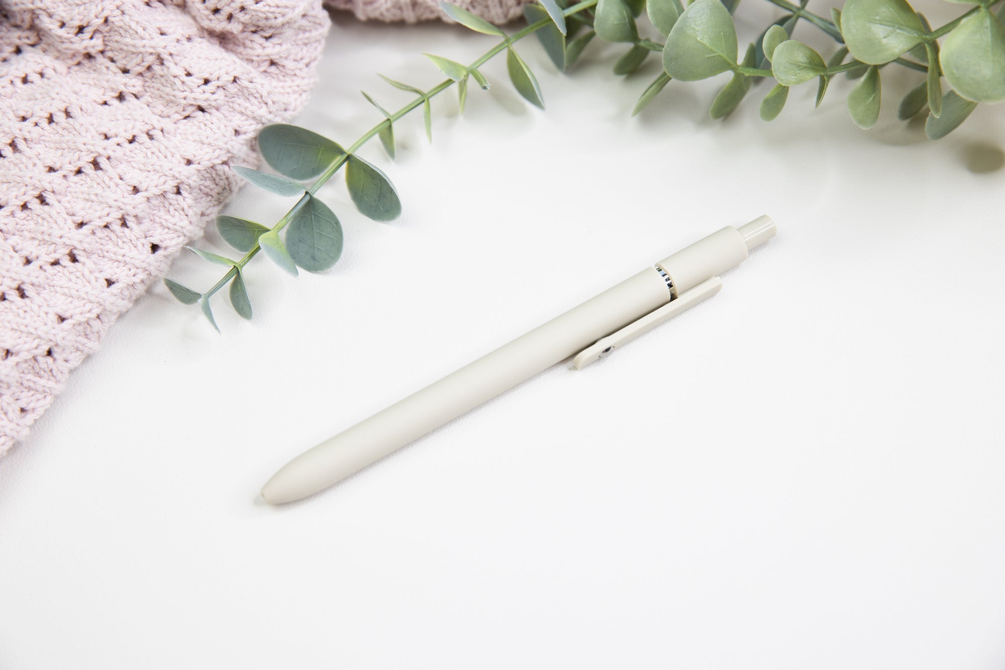 Zennyth Piloting Morandi Gel Pen – Cosmicaa