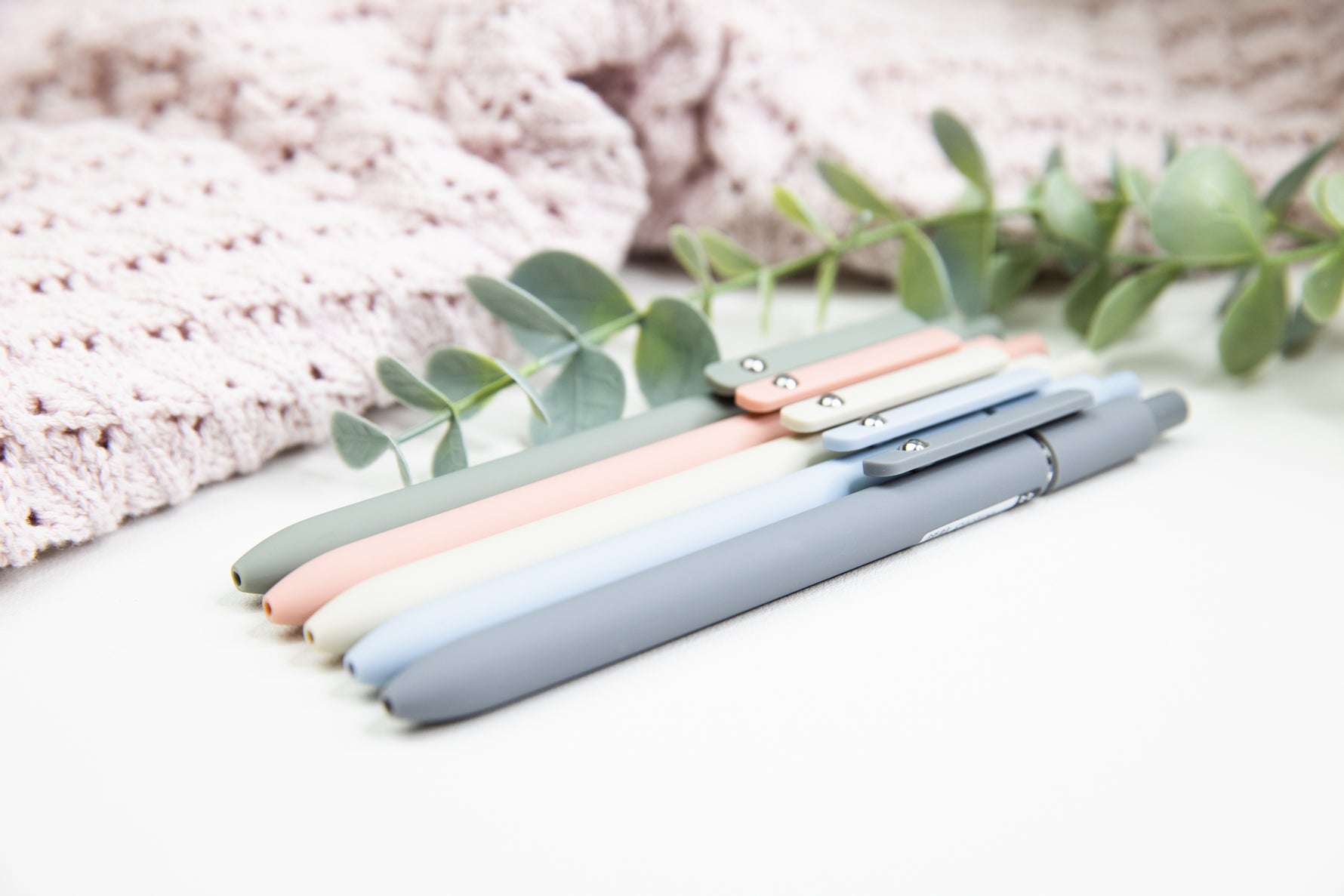 Zennyth Piloting Morandi Gel Pen – Cosmicaa